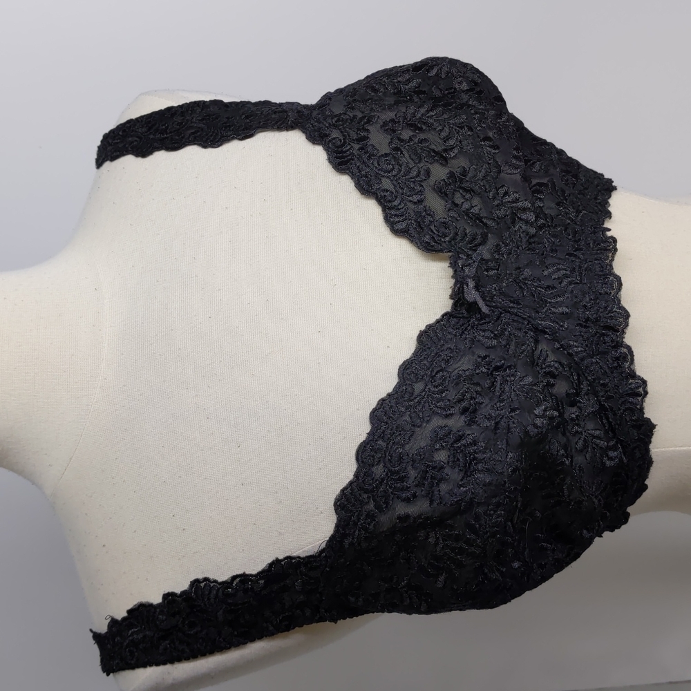 Black Bra With Over-All Black Embroidery Bra-Sz 40d - Gem